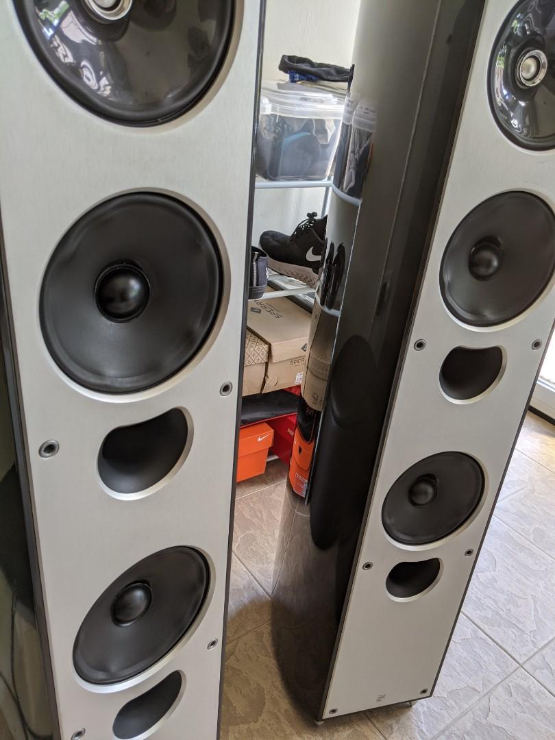 KEF XQ5 floorstanding speakers, Audio, Soundbars, Speakers & Amplifiers ...