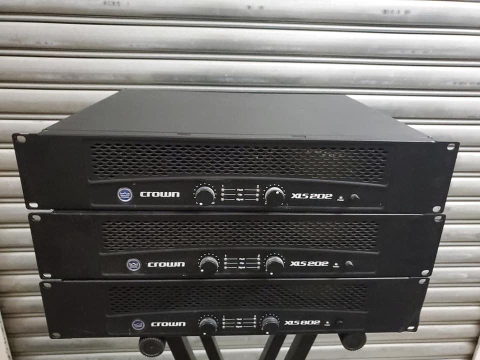 Crown XLS 202 amplifier $1900, 音響器材, 可攜式音響設備 - Carousell