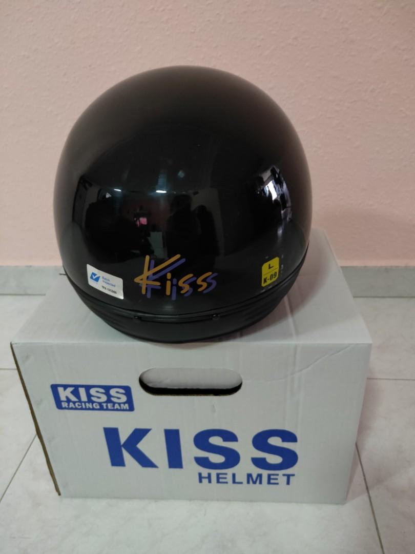 Kiss Helmet, Motorcycles, Motorcycle Accessories on Carousell
