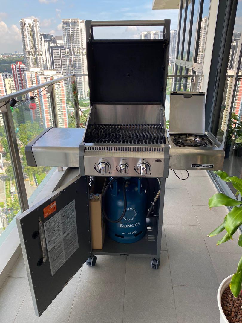 Napoleon Triumph BBQ Gas Grill, TV & Home Appliances, Kitchen ...