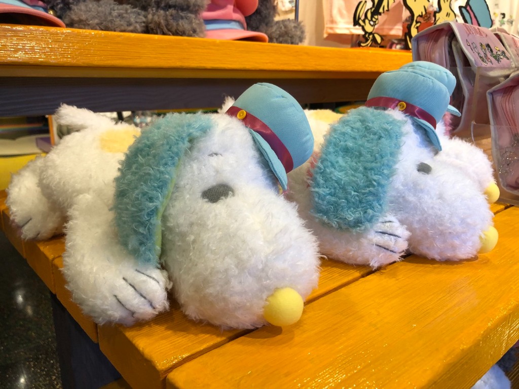 USJ 環球影城限定新款「PEANUTS TOUR」彩色趴地公仔, 預購 - Carousell