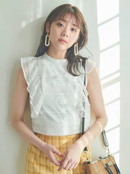 🎀日系背後蝴蝶結蕾絲背心上衣 Japan ruffle trimmed fully lace sleeveless blouse top ...