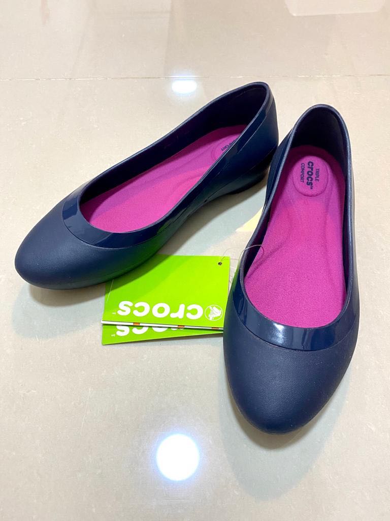 Crocs flats brand new, Women's Fashion, Footwear, Flats on Carousell