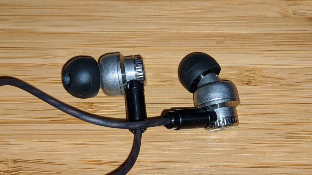 JVC HA-FD01 dynamic driver IEM, Audio, Other Audio Equipment on Carousell