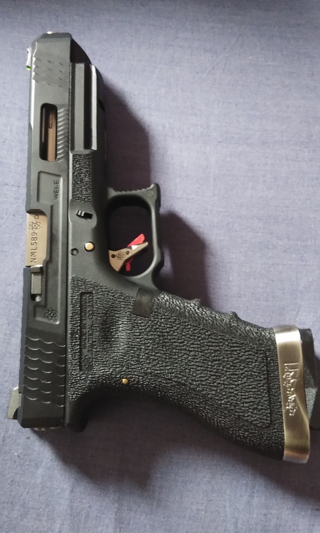 AIRSOFT W.E G34 JOHN WICK 2 GFORCE EDITION on Carousell