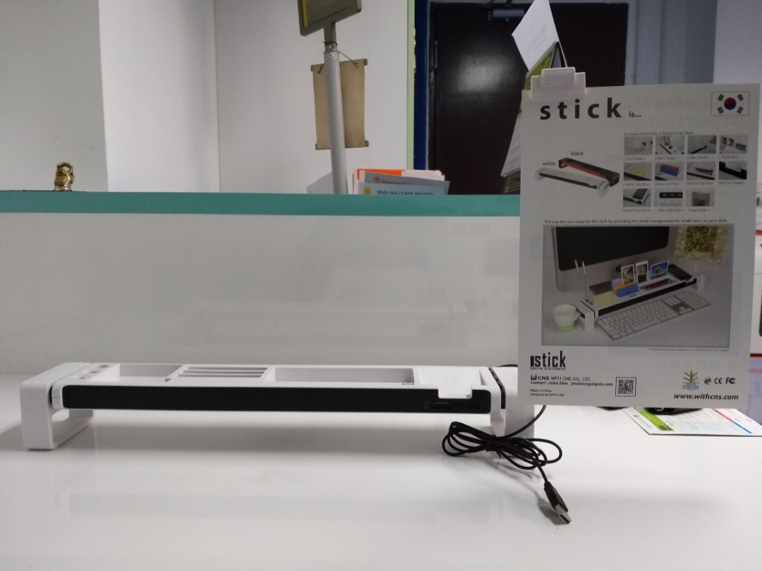 Desk organizer with USB hub, Computers & Tech, Parts & Accessories ...