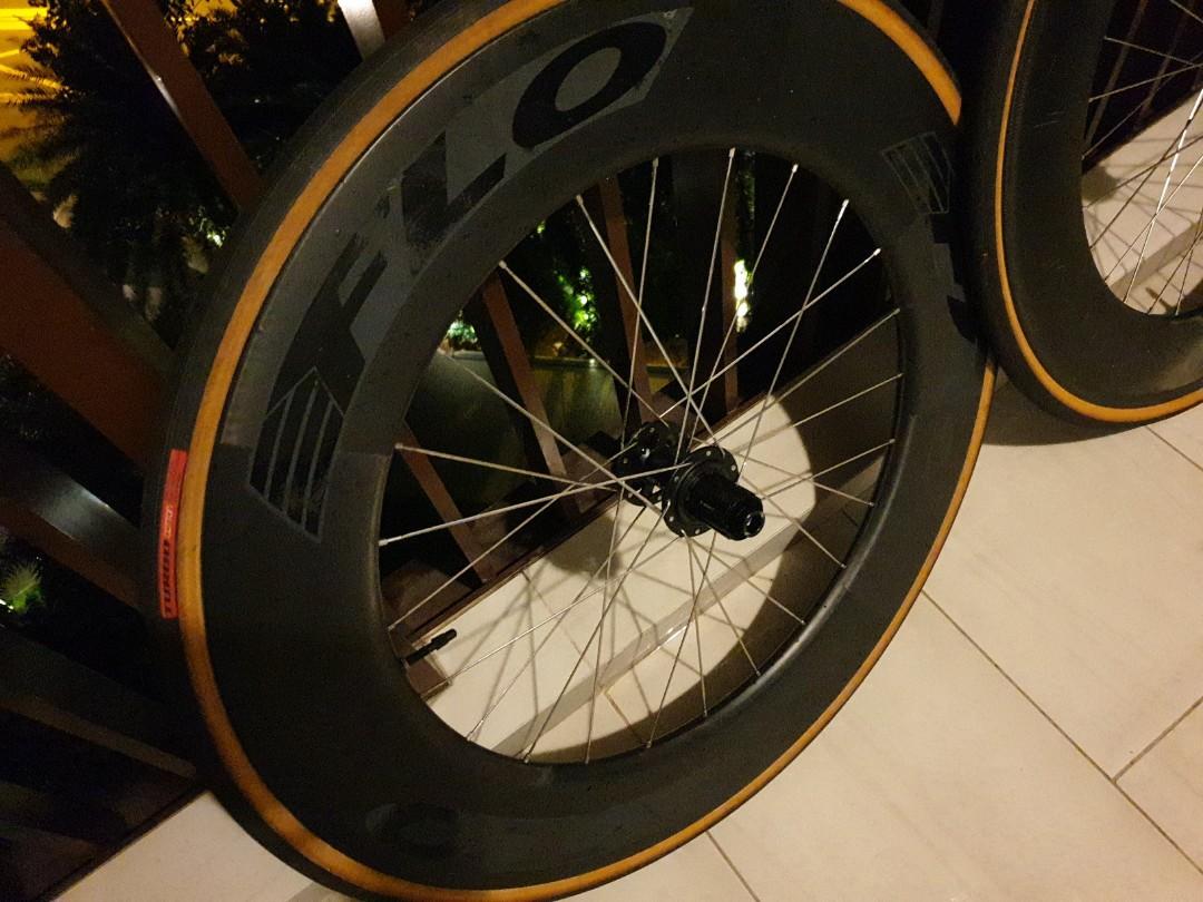 Flo 90mm Wheelset + Notorious 90mm Wheelset, Sports Equipment, Bicycles ...