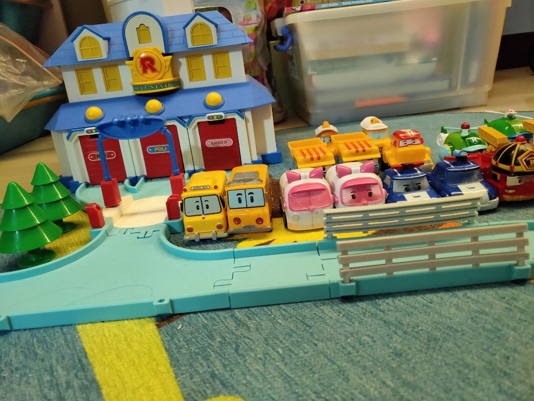 Robocar Poli House & Track set, Hobbies & Toys, Toys & Games on Carousell
