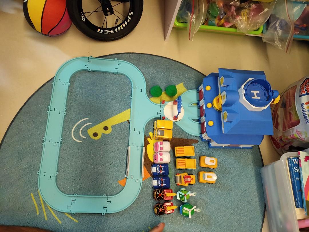 Robocar Poli House & Track set, Hobbies & Toys, Toys & Games on Carousell