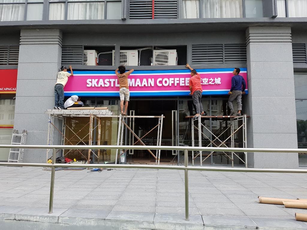 Acrylic Build Up Build Up Embossed Signage Maker Van Vehicle Wrap ...