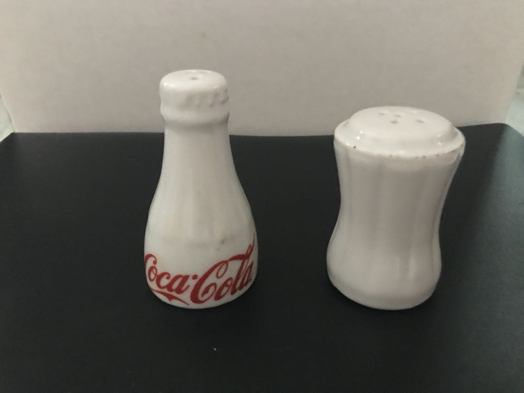 Coca Cola - salt and pepper shaker., Hobbies & Toys, Memorabilia ...