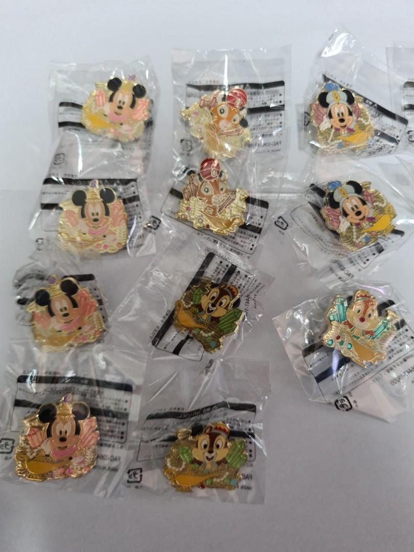 Disneyland Disney badges and Key fobs, Hobbies & Toys, Memorabilia ...