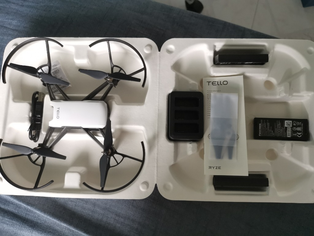 DJI TELLO DRONE WITH SOME SURFACE DEFECTS COMES WITH FULL SET OF ...