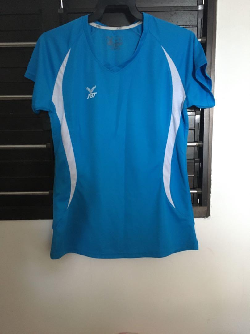 Fbt top, Men's Fashion, Activewear on Carousell
