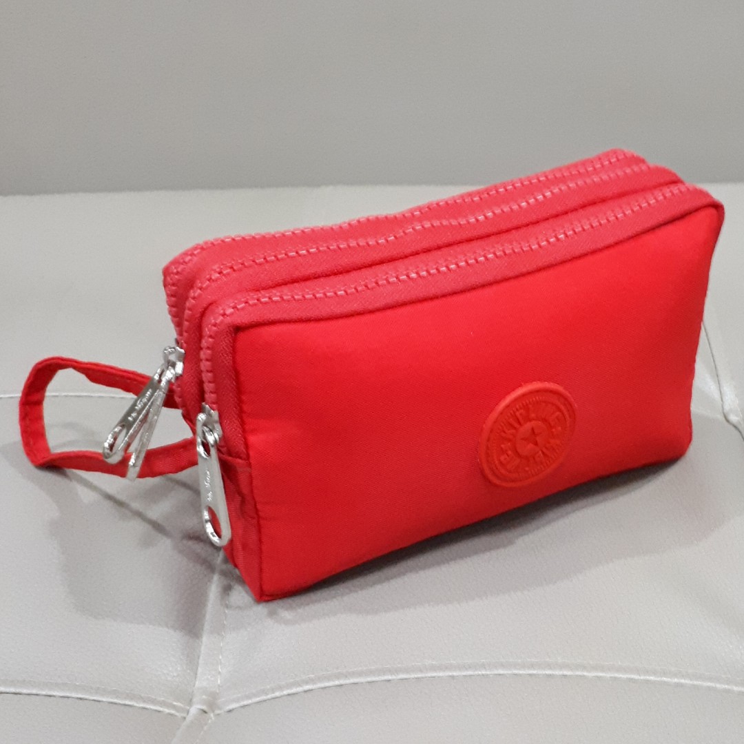 Kipling Pouch, Women's Fashion, Bags & Wallets, Purses & Pouches on ...