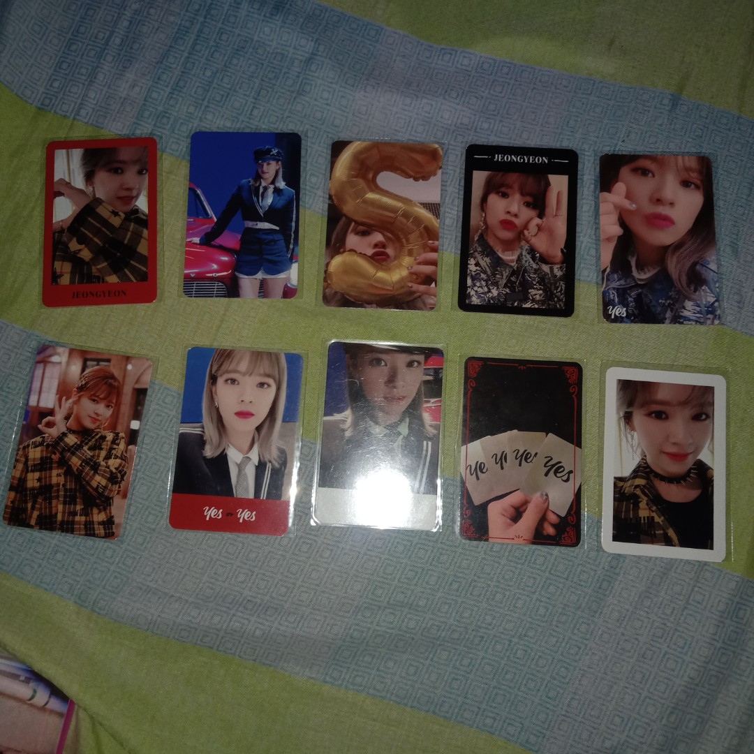 Twice Jeongyeon Photocard, Hobbies & Toys, Memorabilia & Collectibles ...