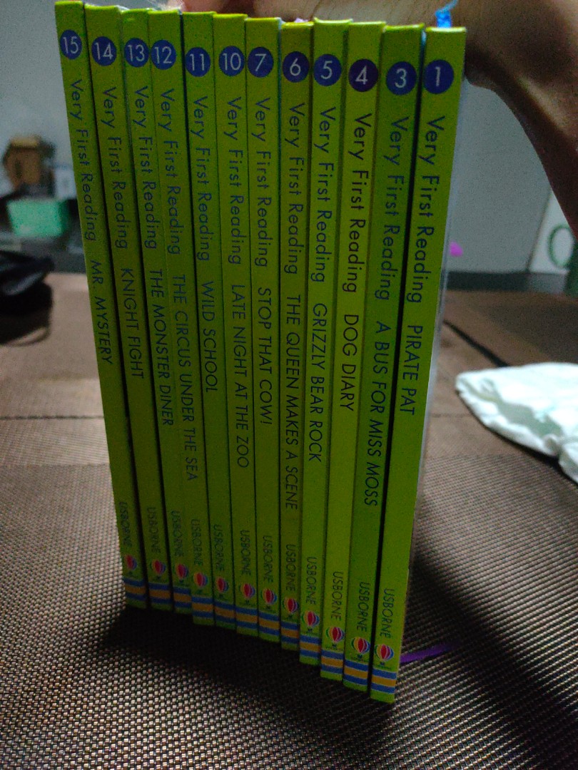 USBORNE VERY FIRST READING SERIES, Hobbies & Toys, Books & Magazines ...