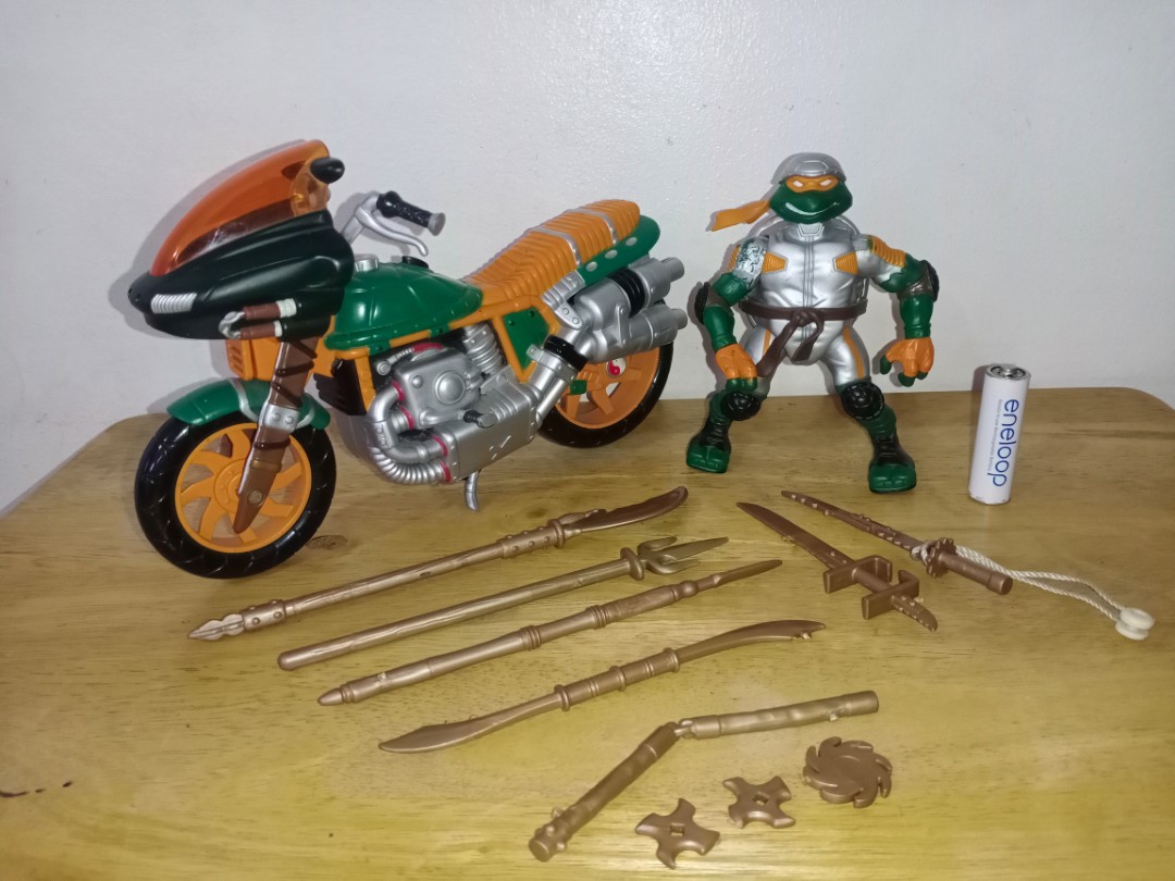 Vintage tmnt with motorcycle, Hobbies & Toys, Toys & Games on Carousell