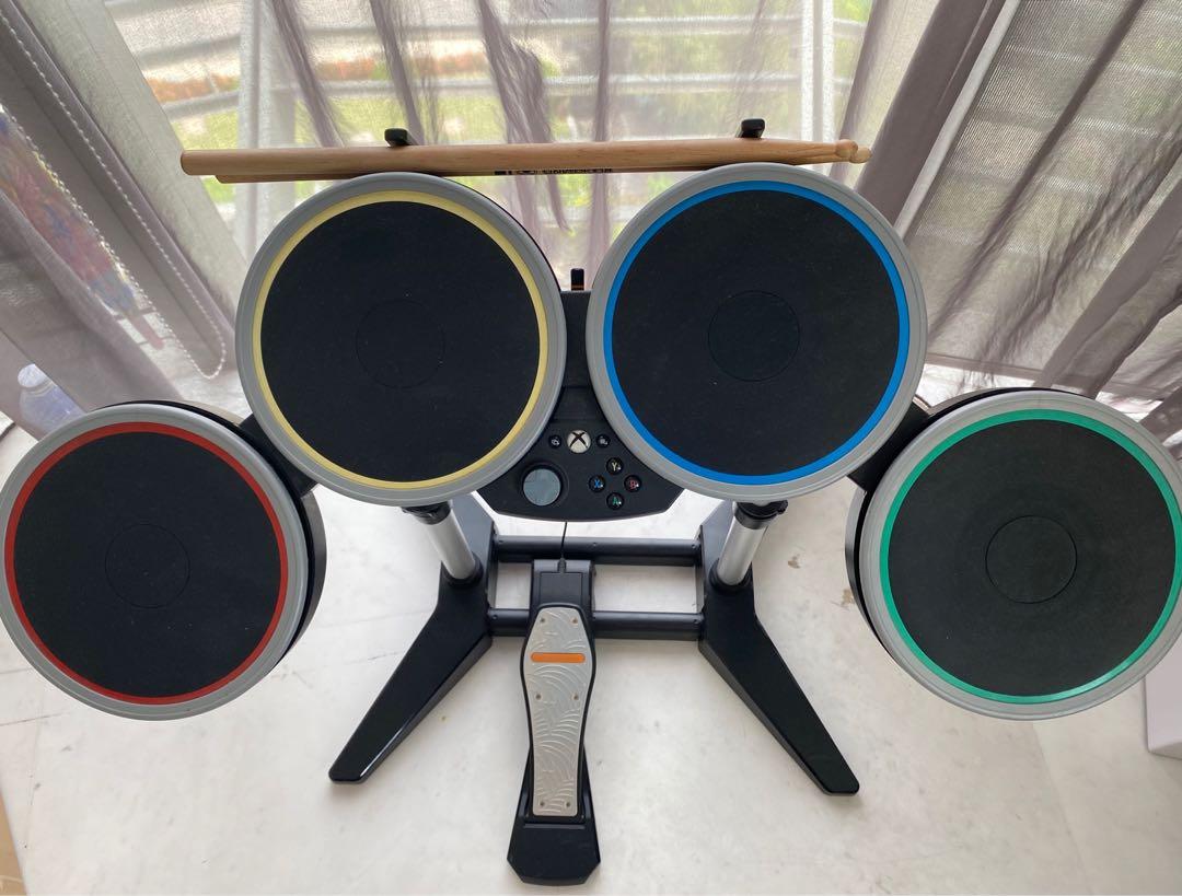 Xbox One - Rock Band 4 Band in a Box Bundle (with extra Guitar ...