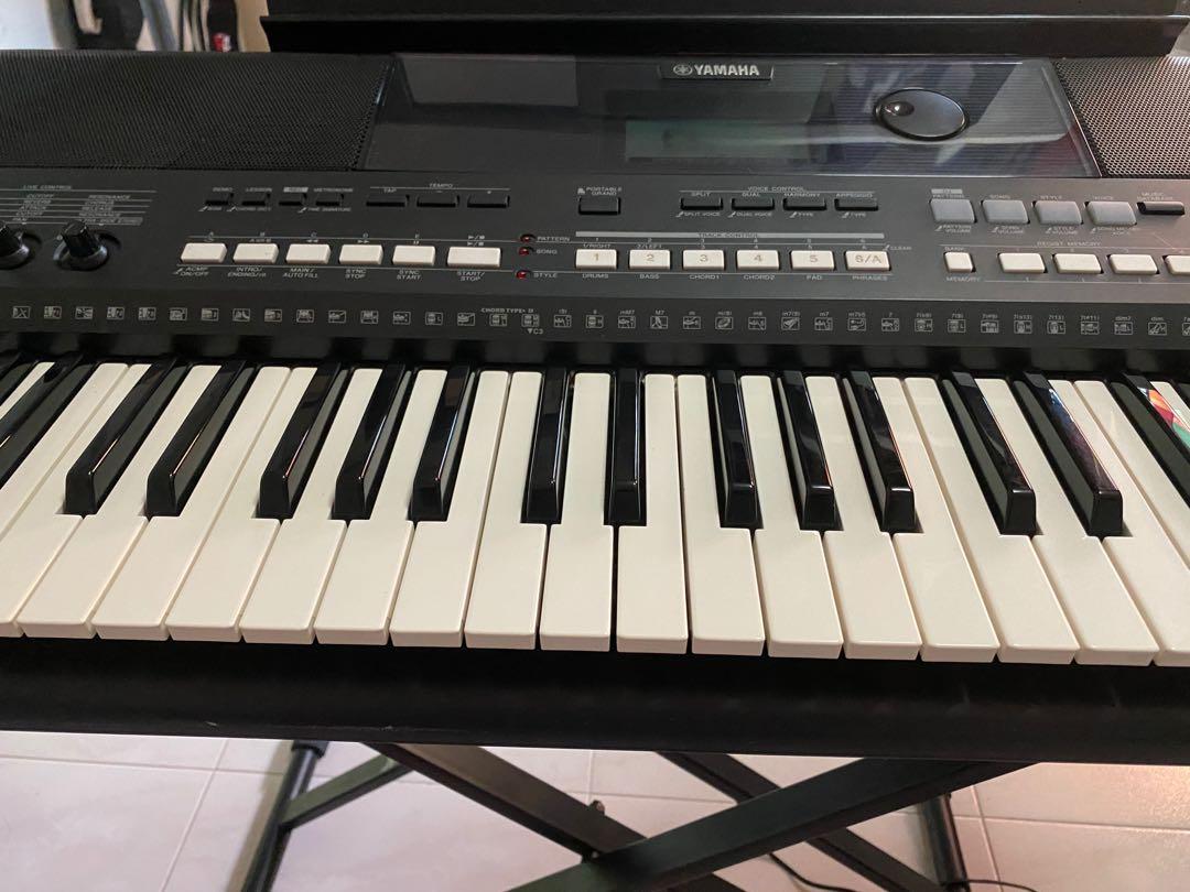 Yamaha Keyboard, Music & Media, Music Instruments on Carousell