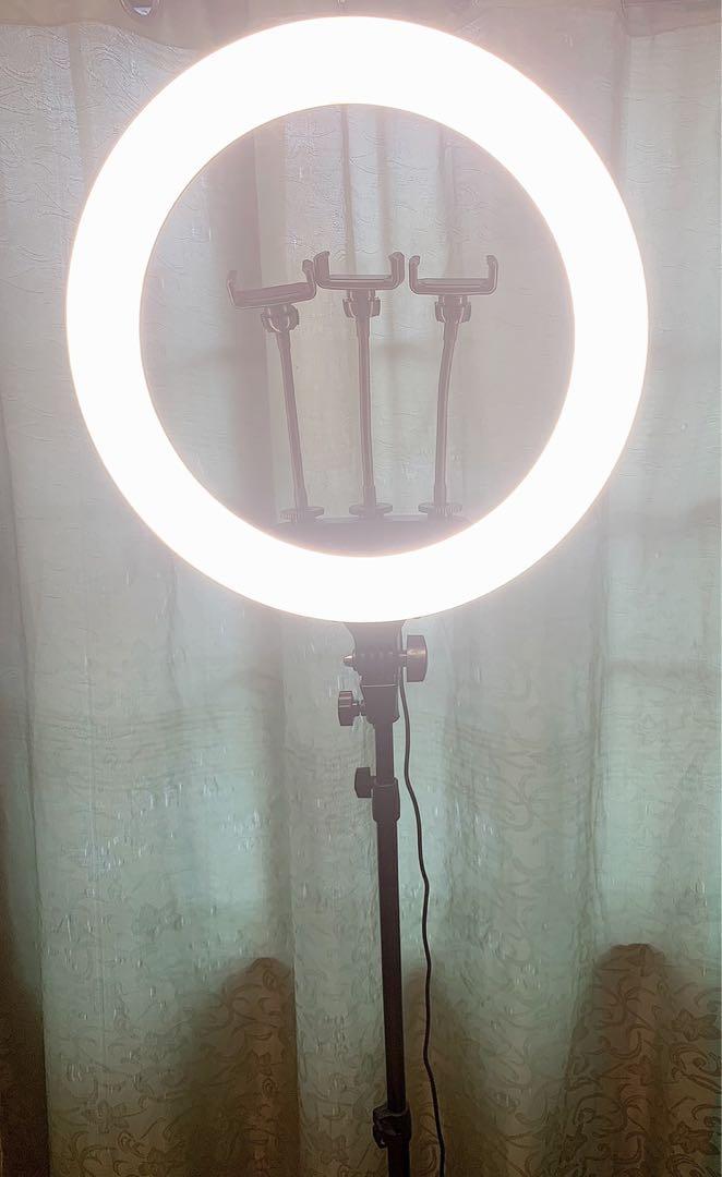 18 inches/ 45cm Ring Light, Women's Fashion, Watches & Accessories ...