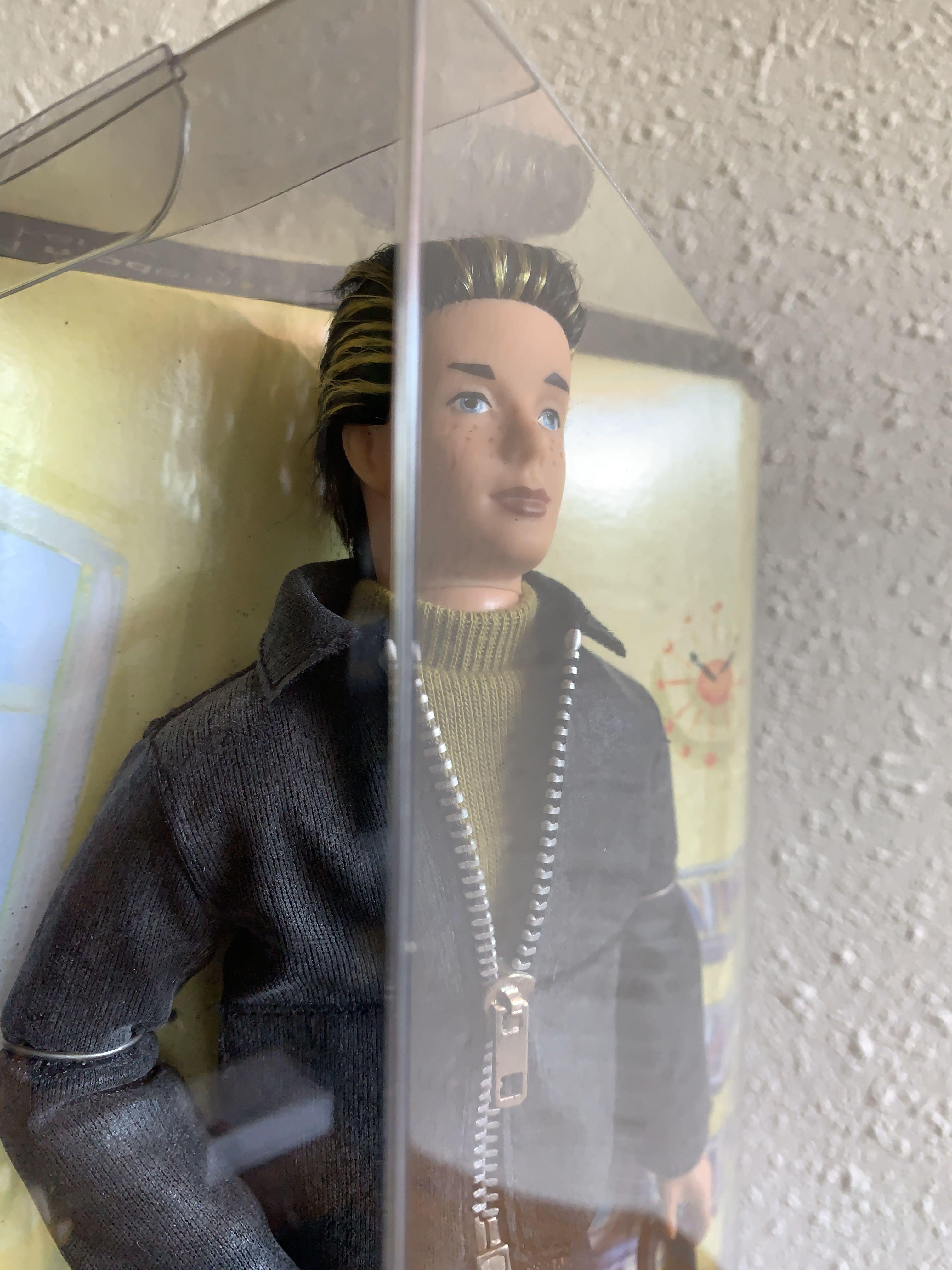 1 Modern Circle Ken Doll Limited Edition 2003 Barbie, 興趣及遊戲, 收藏品及紀念品 ...