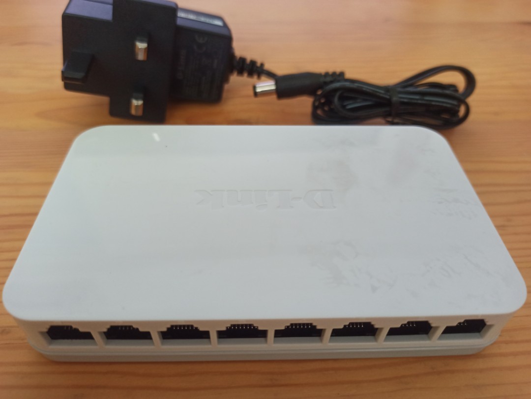 Dlink DGS 1008A 8 Port Gigabit Network Switch, Computers & Tech, Parts ...