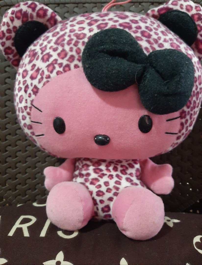 Rare Hello Kitty Leopard Hobbies And Toys Toys And Games On Carousell