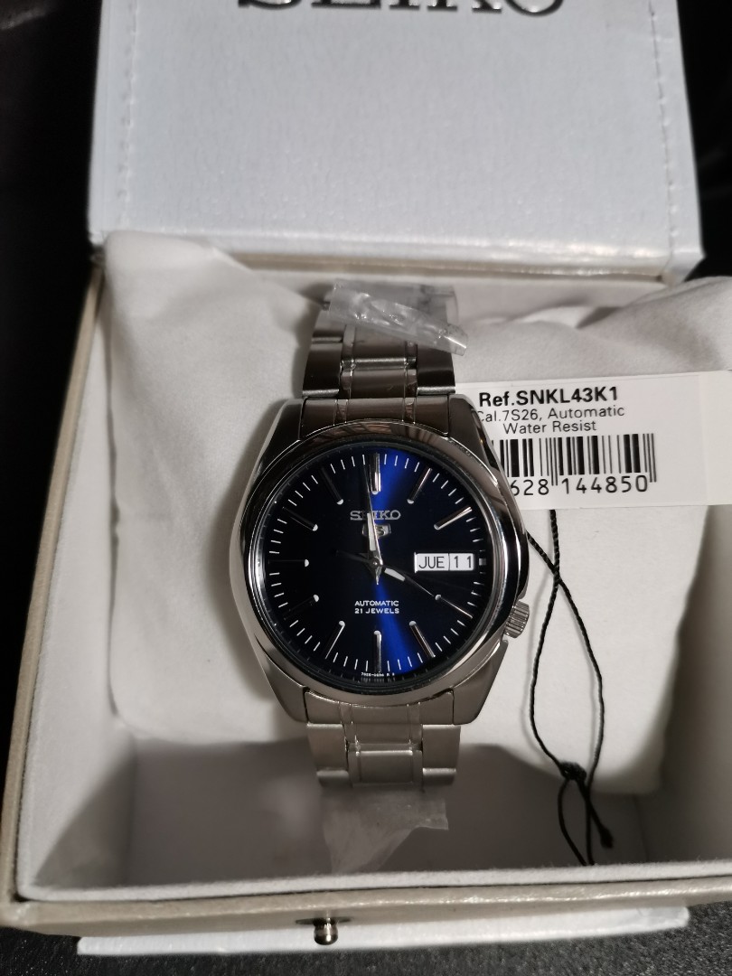 Seiko 5 SNKL43, Men's Fashion, Watches & Accessories, Watches on Carousell