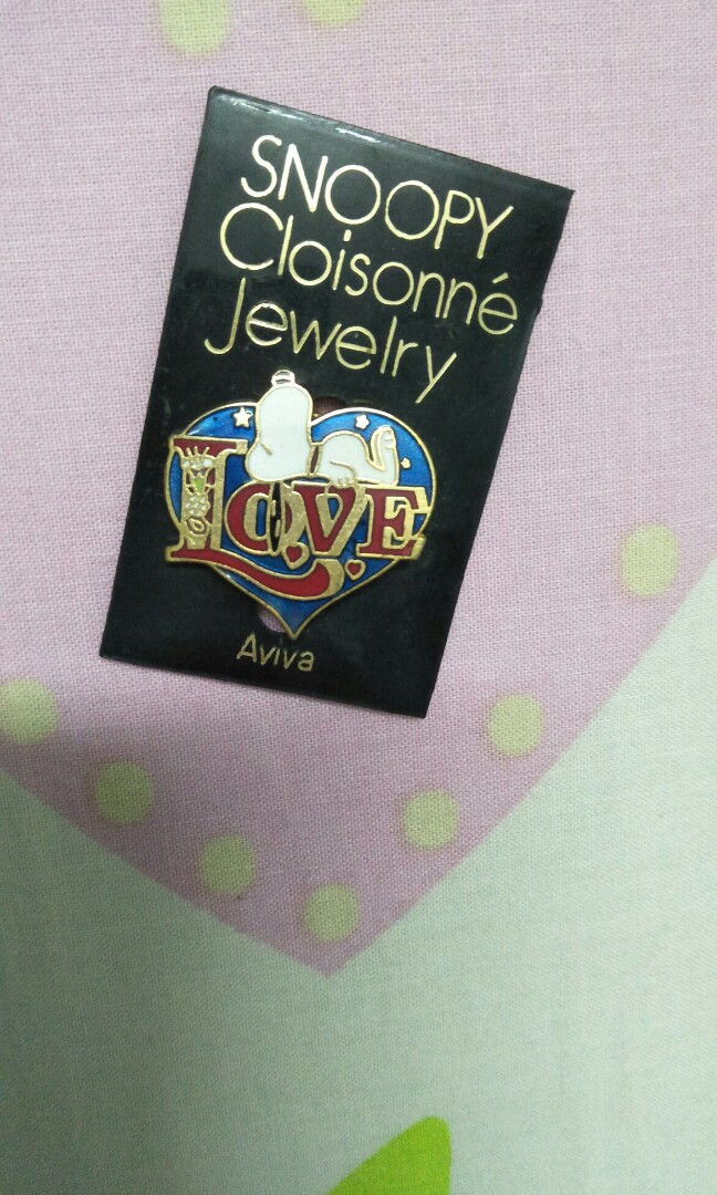 Vintage Snoopy Pin, Women's Fashion, Jewelry & Organisers, Brooches on ...