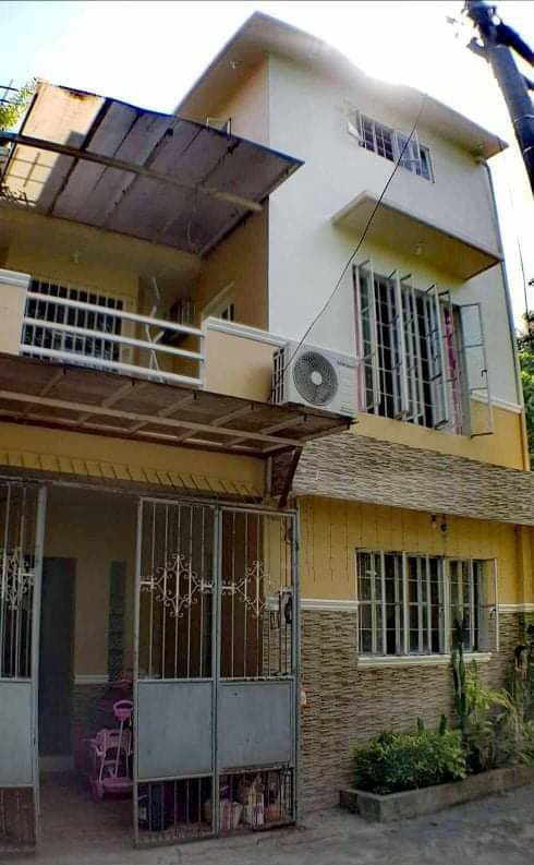 3 Storey House & Lot for Sale with aircon & watertank, Property, For ...