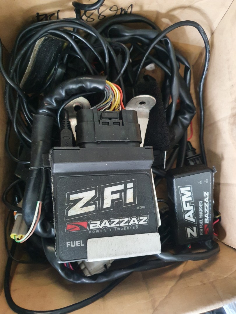 Aprilia RSV4 Bazzaz fuel mapper, Motorcycles, Motorcycle Accessories on ...