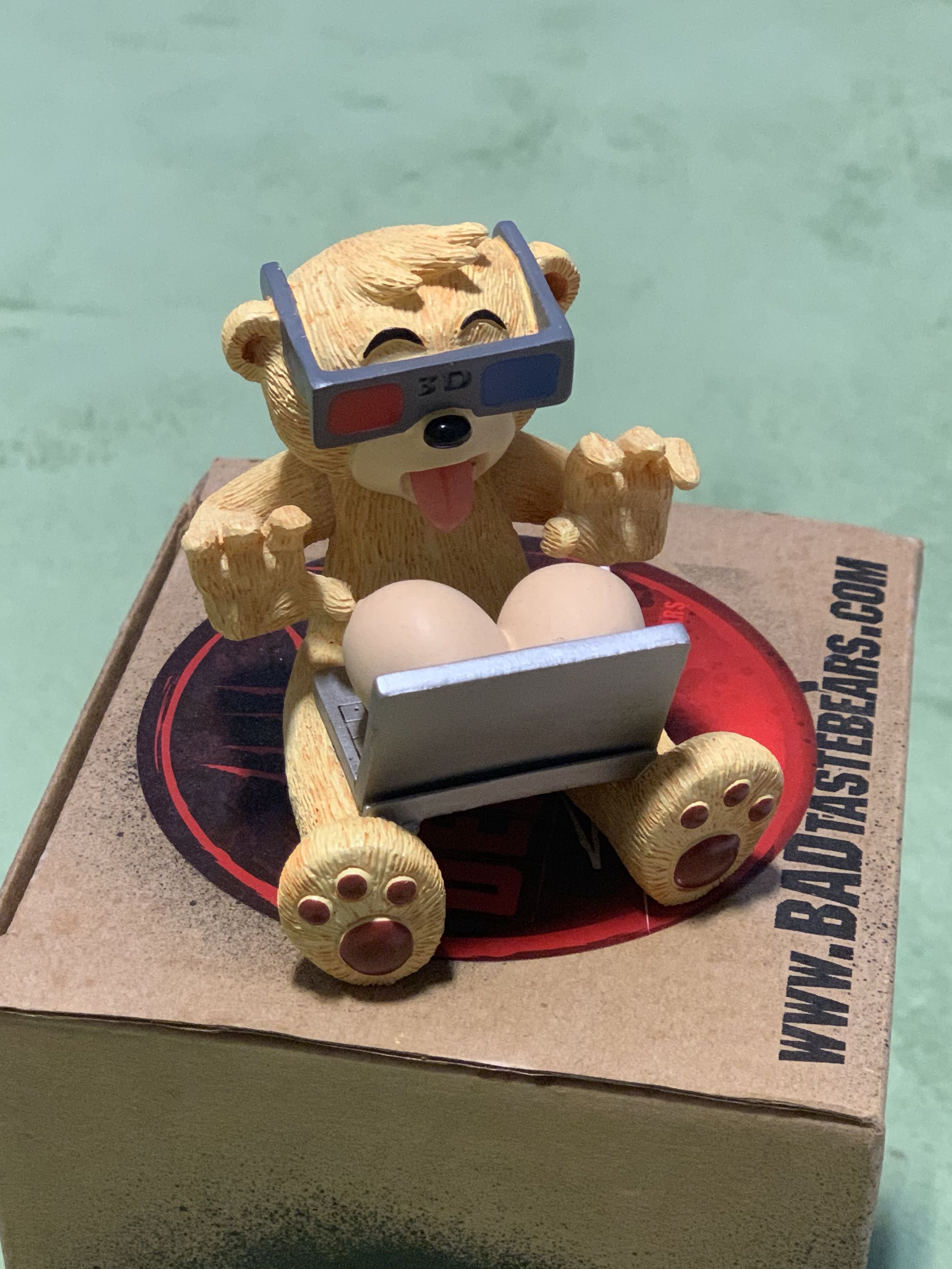 Bad Taste Bear laptop time, Toys & Games, Bricks & Figurines on Carousell