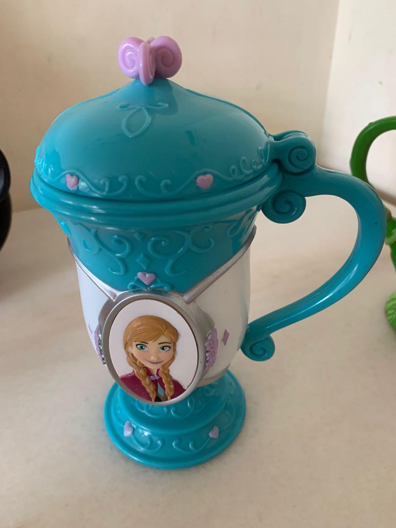 Disney on ice Elsa & Anna Cup, Babies & Kids, Nursing & Feeding on ...