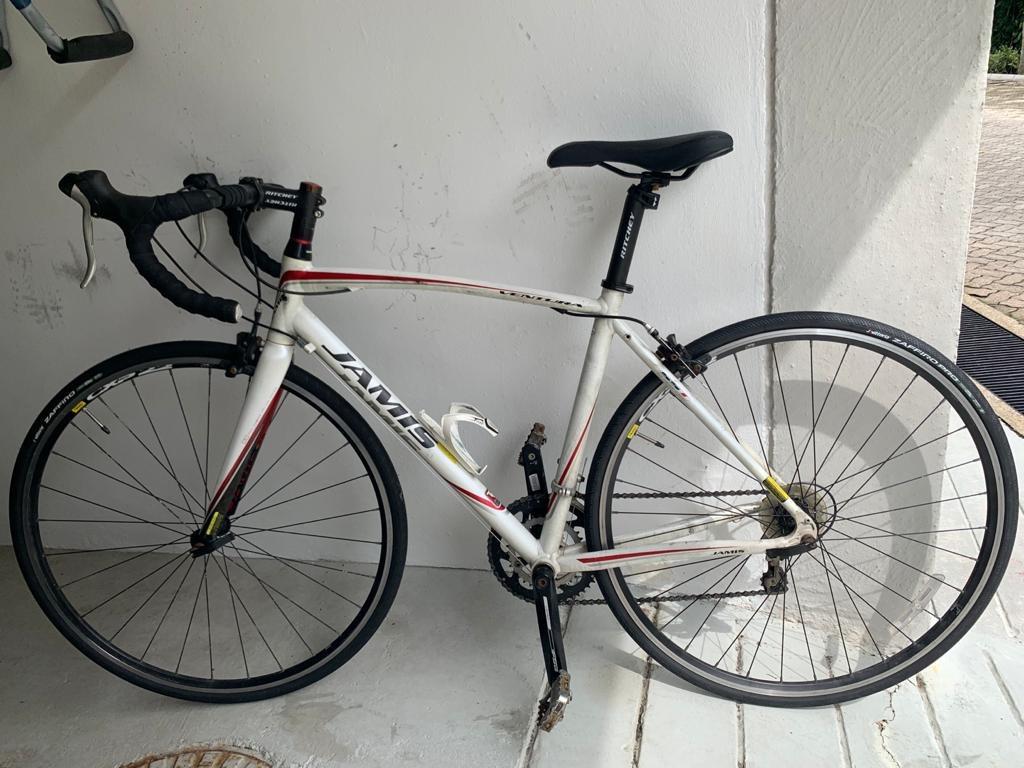 Jamis Entry Level Road Bike, Sports Equipment, Bicycles & Parts ...