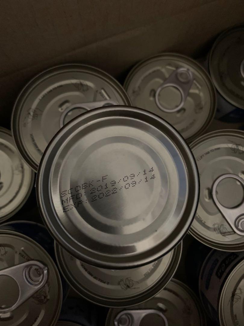 Kit Kat Chicken Mousse with Tuna Topper, Pet Supplies, Pet Food on ...