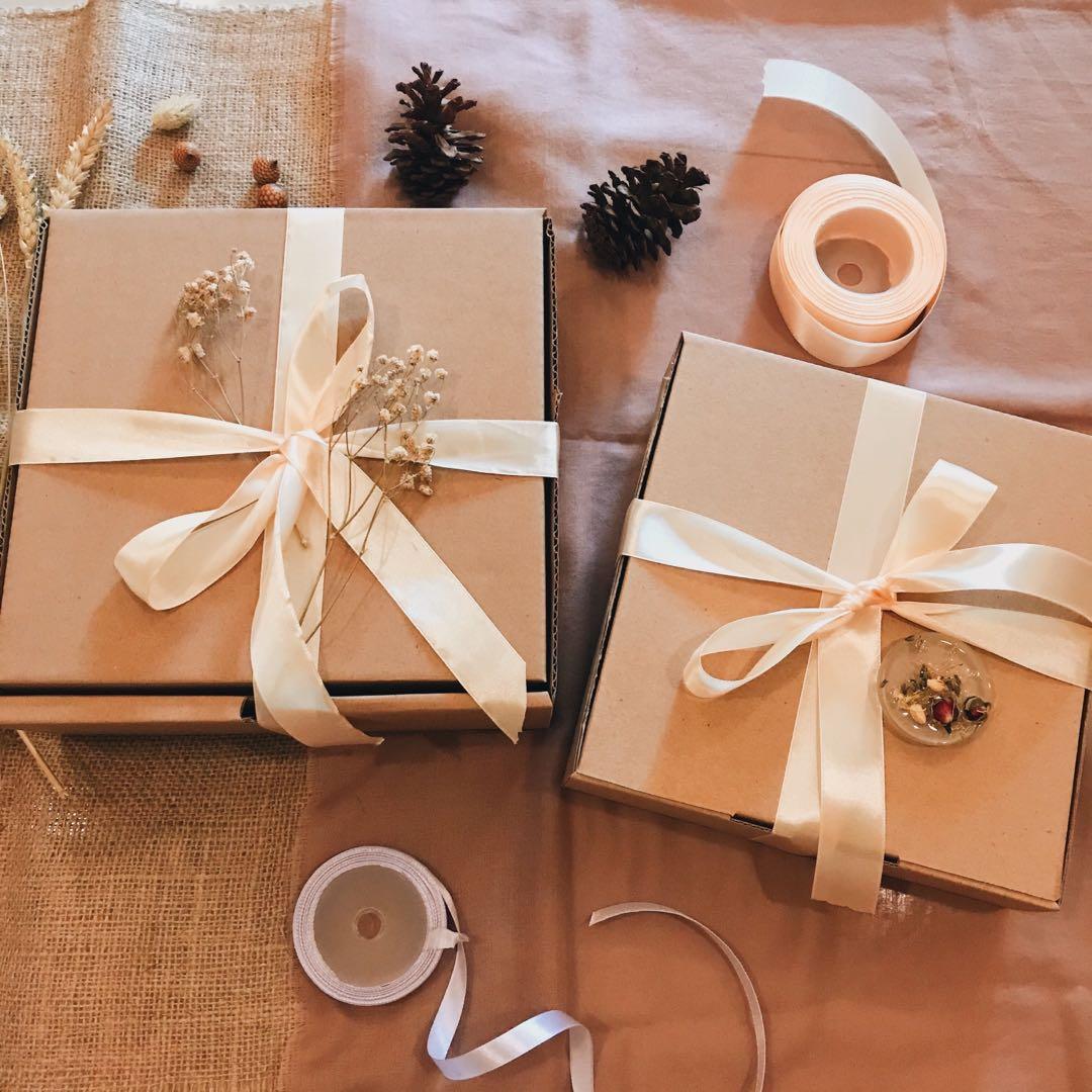 Hampers Parcel Ulang Tahun Graduation Anniversary Rustic- LARGE ...