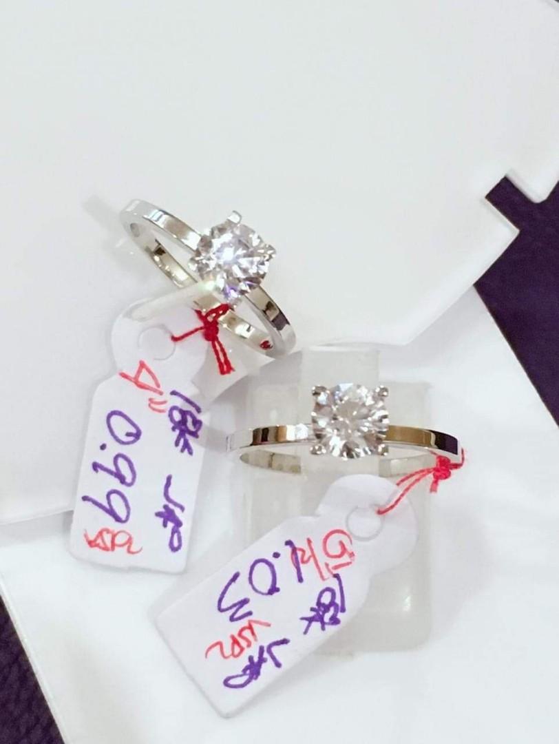 K18 Japan White Gold Engagement Ring VSPL, Women's Fashion, Jewelry ...