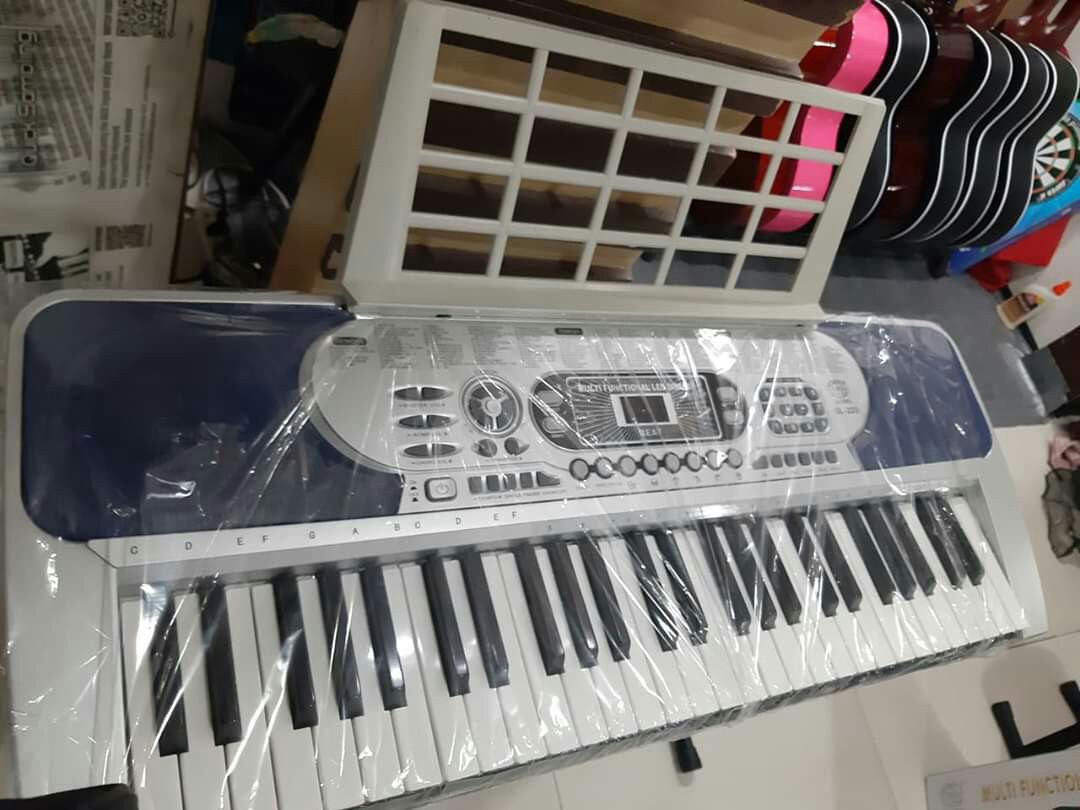 KEYBOARD| GLOBAL GL-220, Hobbies & Toys, Music & Media, Musical Instruments on Carousell
