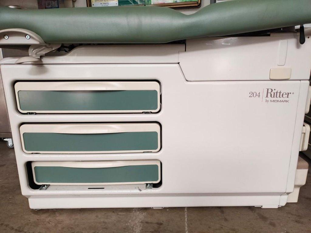 Midmark / Ritter 204 Manual Examination Table (3 PC's) @$500 each ...