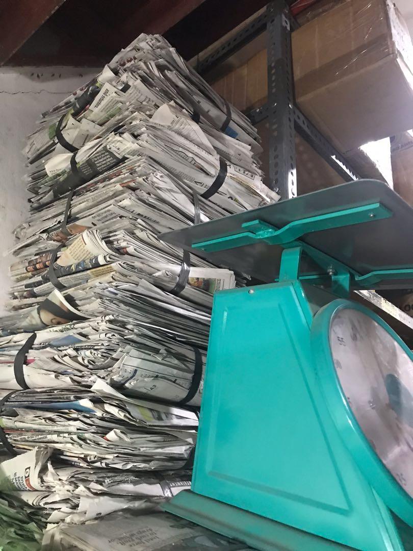 Old Newspaper Dyaryo (for painting works), Furniture & Home Living ...