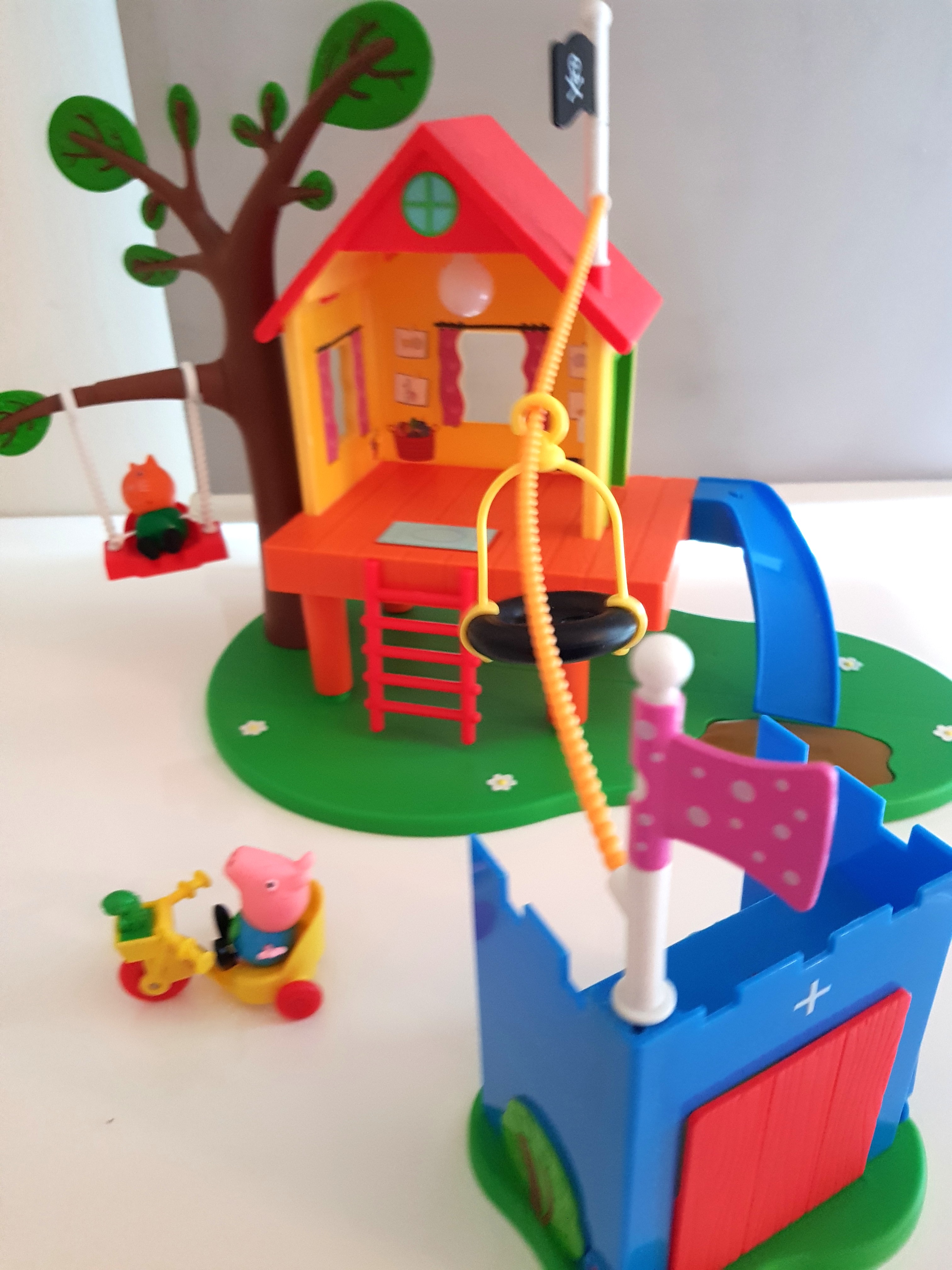 Peppa Pig Treehouse Playset, Hobbies & Toys, Toys & Games on Carousell