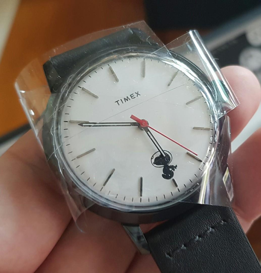 timex marlin automatic peanuts featuring snoopy space traveler ...