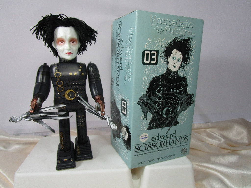 Vintage MediCom Toy Edward Scissorhands Tin Wind-up Robot, Hobbies ...