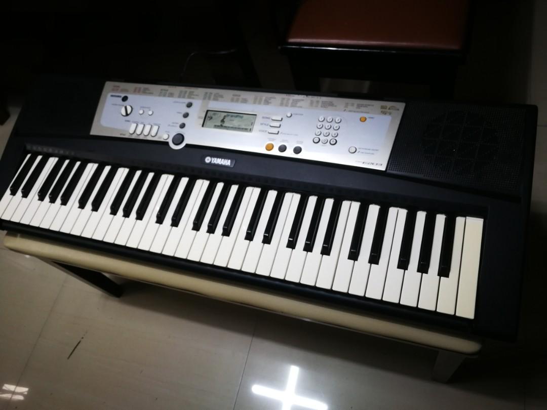 Yamaha PSR-E203 61-Key Portable Keyboard, Hobbies & Toys, Music & Media ...
