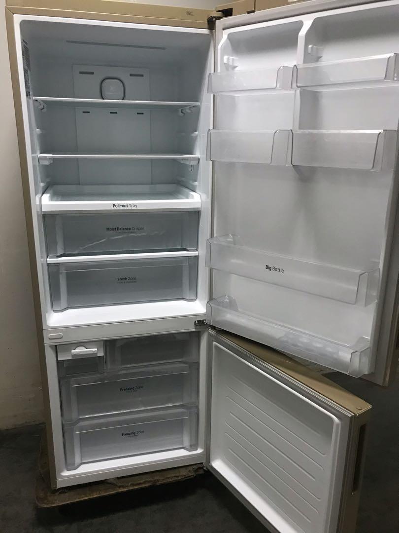 1 YEAR OLD LG 445L refrigerator / fridge, TV & Home Appliances, Kitchen ...