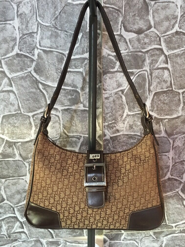 Alamode hobo, Women's Fashion, Bags & Wallets, Cross-body Bags on Carousell