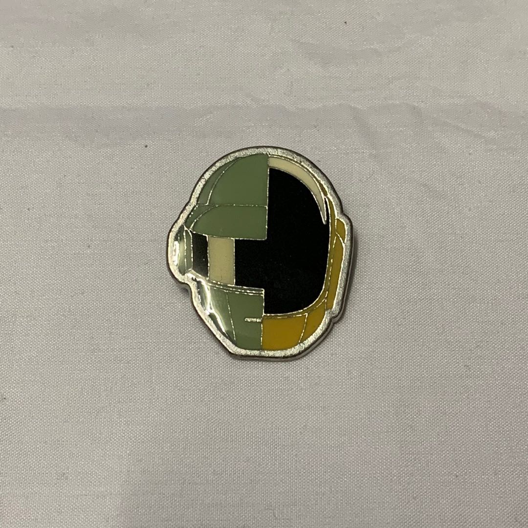 Daft Punk Split helmet Pin, Men's Fashion, Watches & Accessories ...