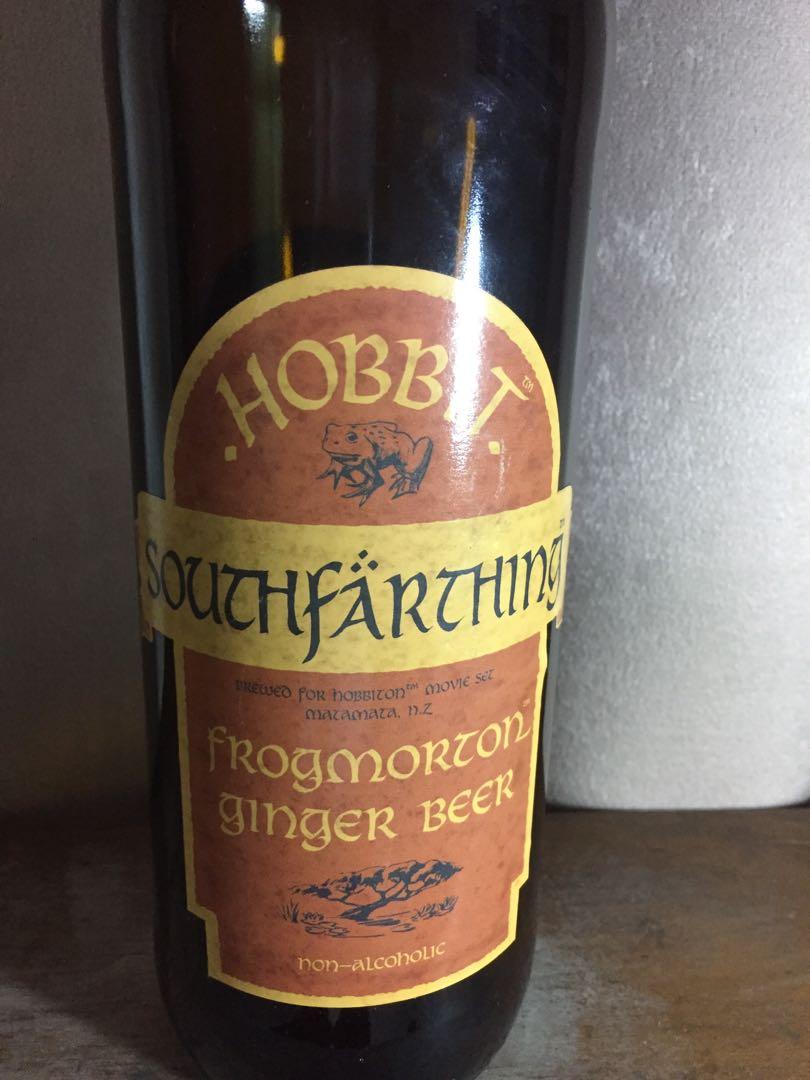 Hobbit Frogmorton Ginger Beer Bottle 13.2 inches tall, Hobbies & Toys ...