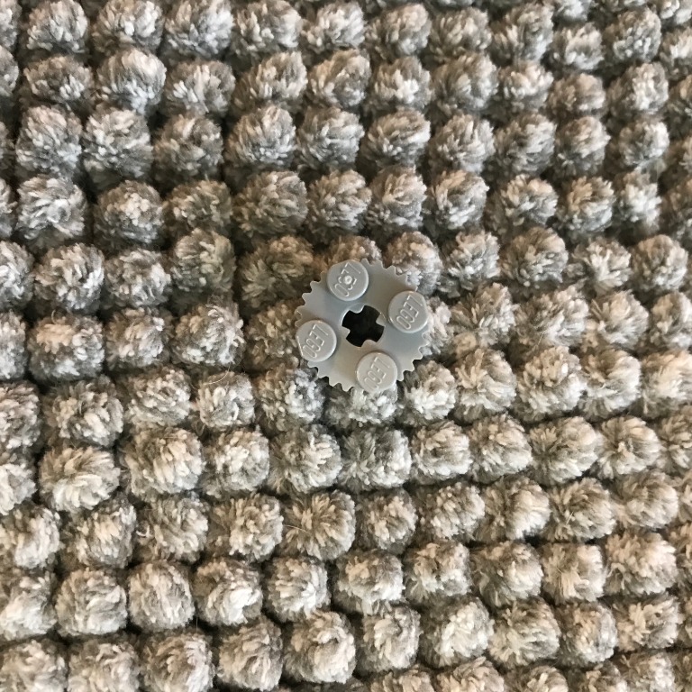 LEGO Brick, Round 2x2 with Flutes (Grille) and Axle Hole , 興趣及遊戲, 旅行 ...